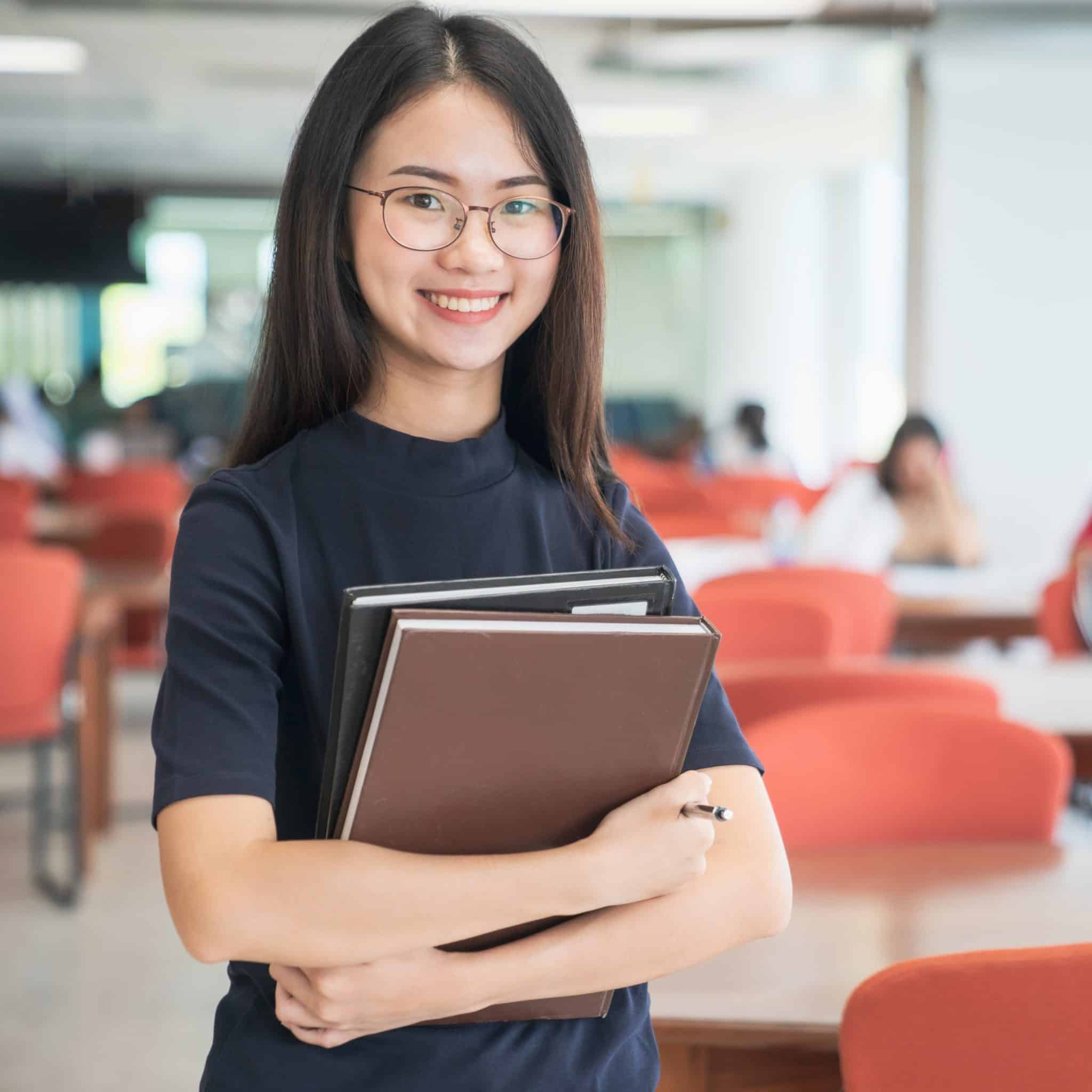 UNITAR International University | College