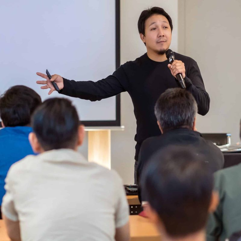 6 Essential Strategies TESL Teachers Use for Adult Learners | UNITAR